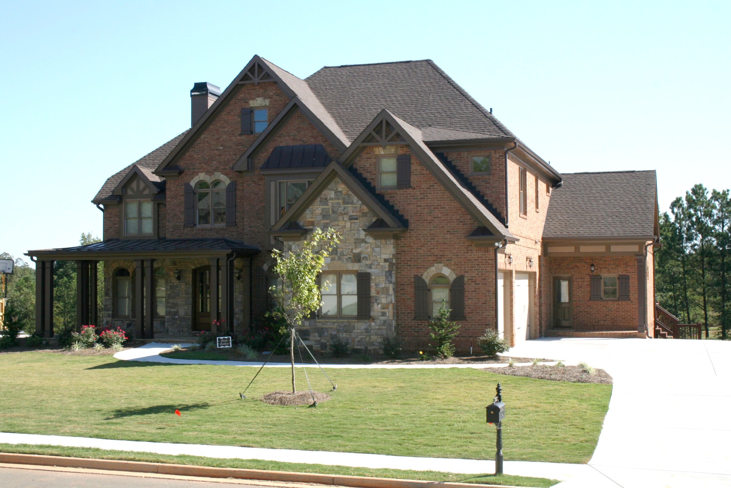 Bricks Large Homes Europe