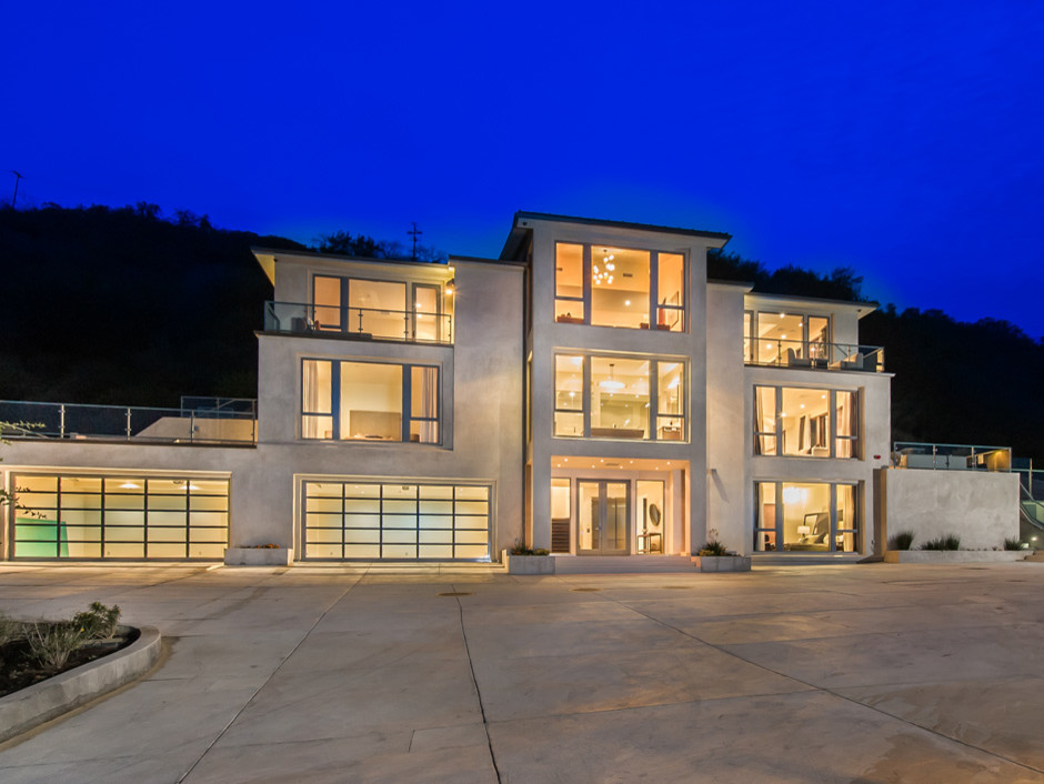 Malibu House on Piuma Road - Contemporary - Exterior - Los Angeles - by ...