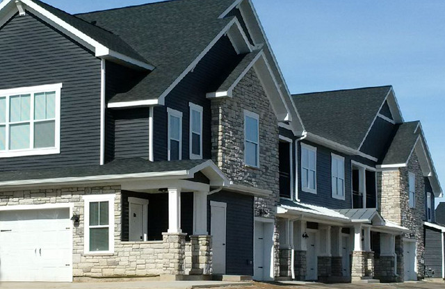 Manor Vinyl Siding - Exterior - Montreal - by Kaycan | Houzz AU