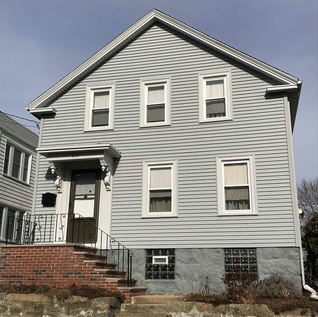 Mastic Carved Wood Vinyl Siding