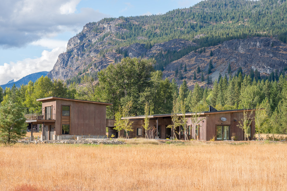 Mazama Meadow Residence, Firewise Design. Mazama WA - Rustic - House ...