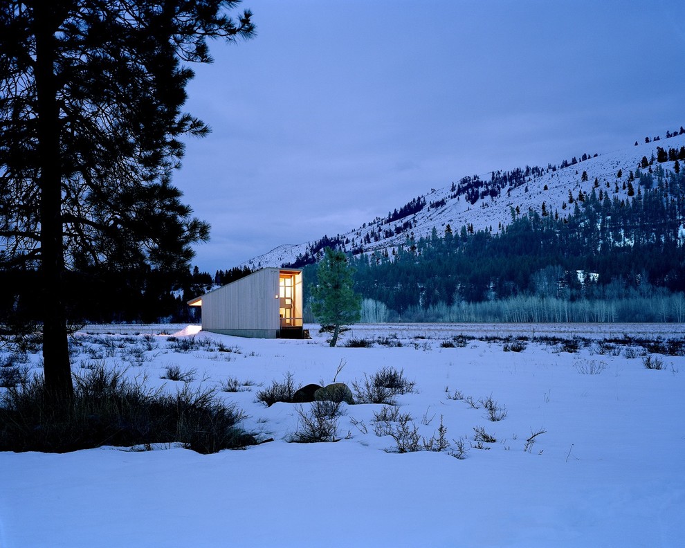 Methow Cabin - Modern - House Exterior - Seattle - by Eggleston Farkas ...