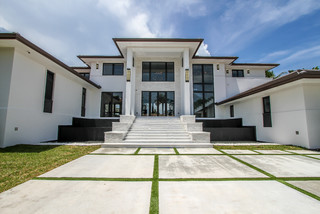 Miami Modern Custom Home - Modern - Exterior - Miami - by Pioneer ...