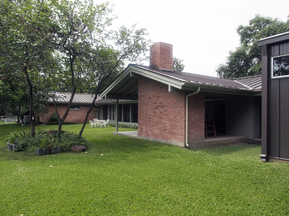 Mid Century Addition - Traditional - Exterior - Dallas - by Classic ...