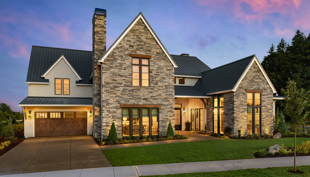 Modern Farmhouse Exterior Facade With Stone and Wood - Farmhouse ...