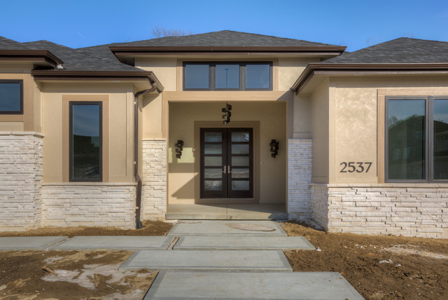 Modern Kingsboro Custom Ranch - Moderne - Façade - Omaha - par Landmark ...