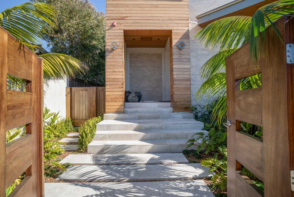 Modern Manhattan Beach - Beach Style - Exterior - Los Angeles - by Lori ...