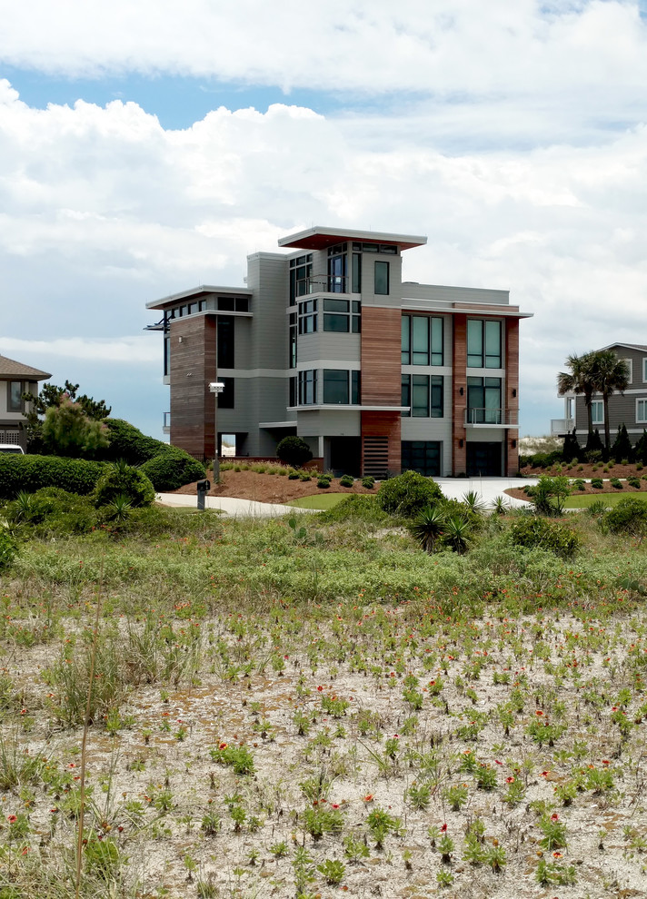 Modern Marvel - Figure Eight Island, NC - Modern - Exterior ...