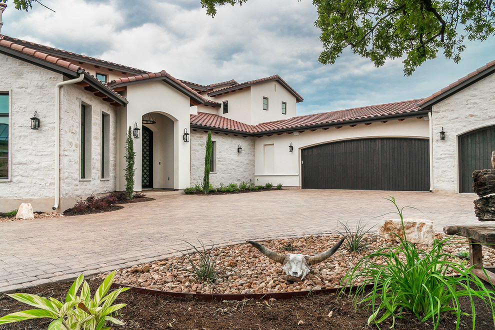Modern Mediterranean - Mediterranean - Exterior - Austin - by Goodner ...