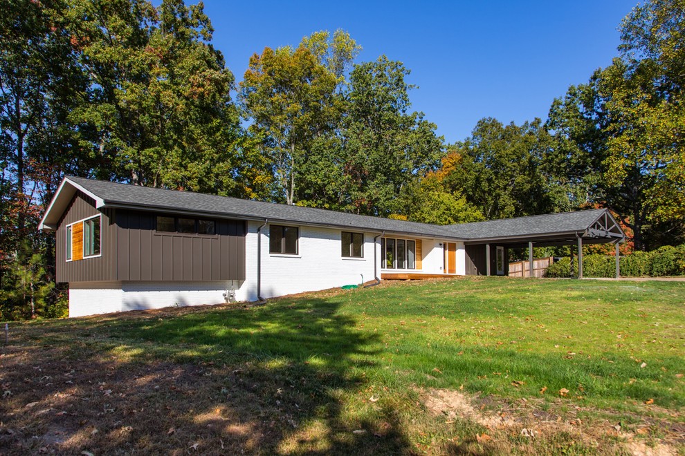Modern Ranch - Modern - Exterior - Atlanta - by Frame-to-Finish ...