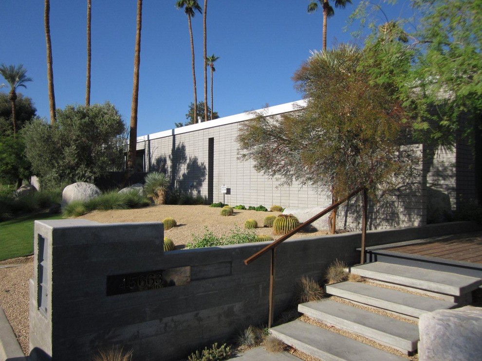 Modern Residence using ORCO Block & Hardscape - Contemporary - House ...