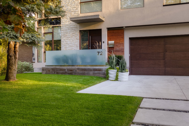 Modern Simplicity - Contemporary - House Exterior - Toronto - by Beyond ...