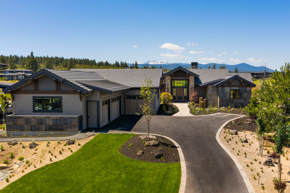 Mountain view Golf Home in Tetherow - Rustic - Exterior - Other - by ...
