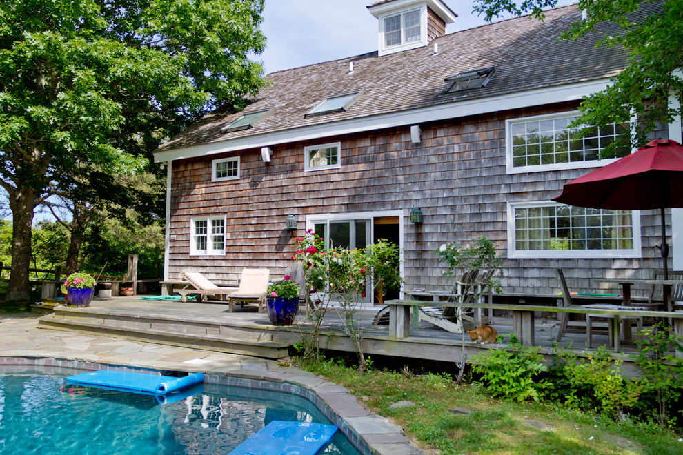 My Houzz: A Deconstructed Saltbox in the Hamptons - Farmhouse ...