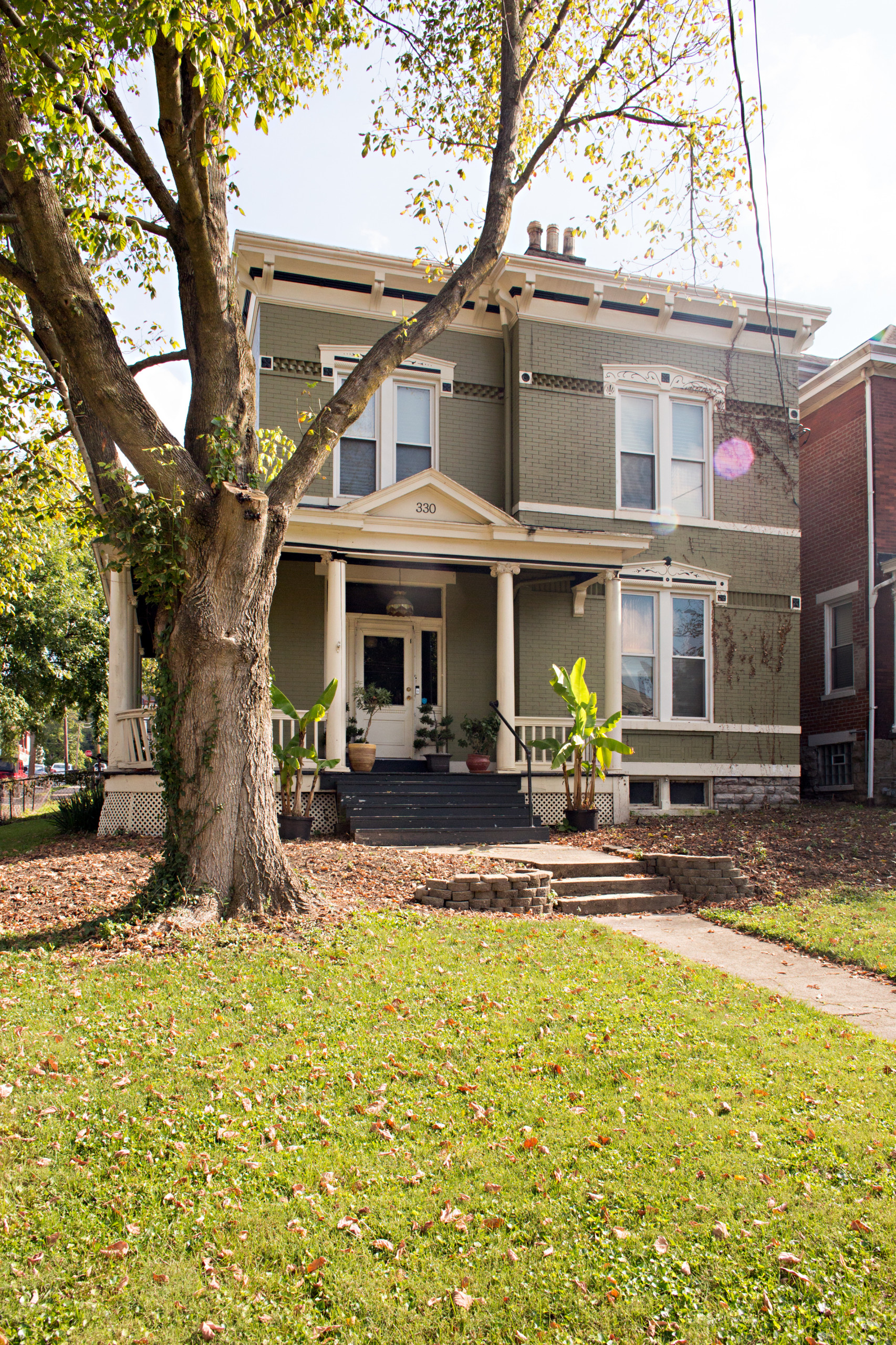 My Houzz: Colorful, Eclectic Style in an 1890 Kentucky Brick Home