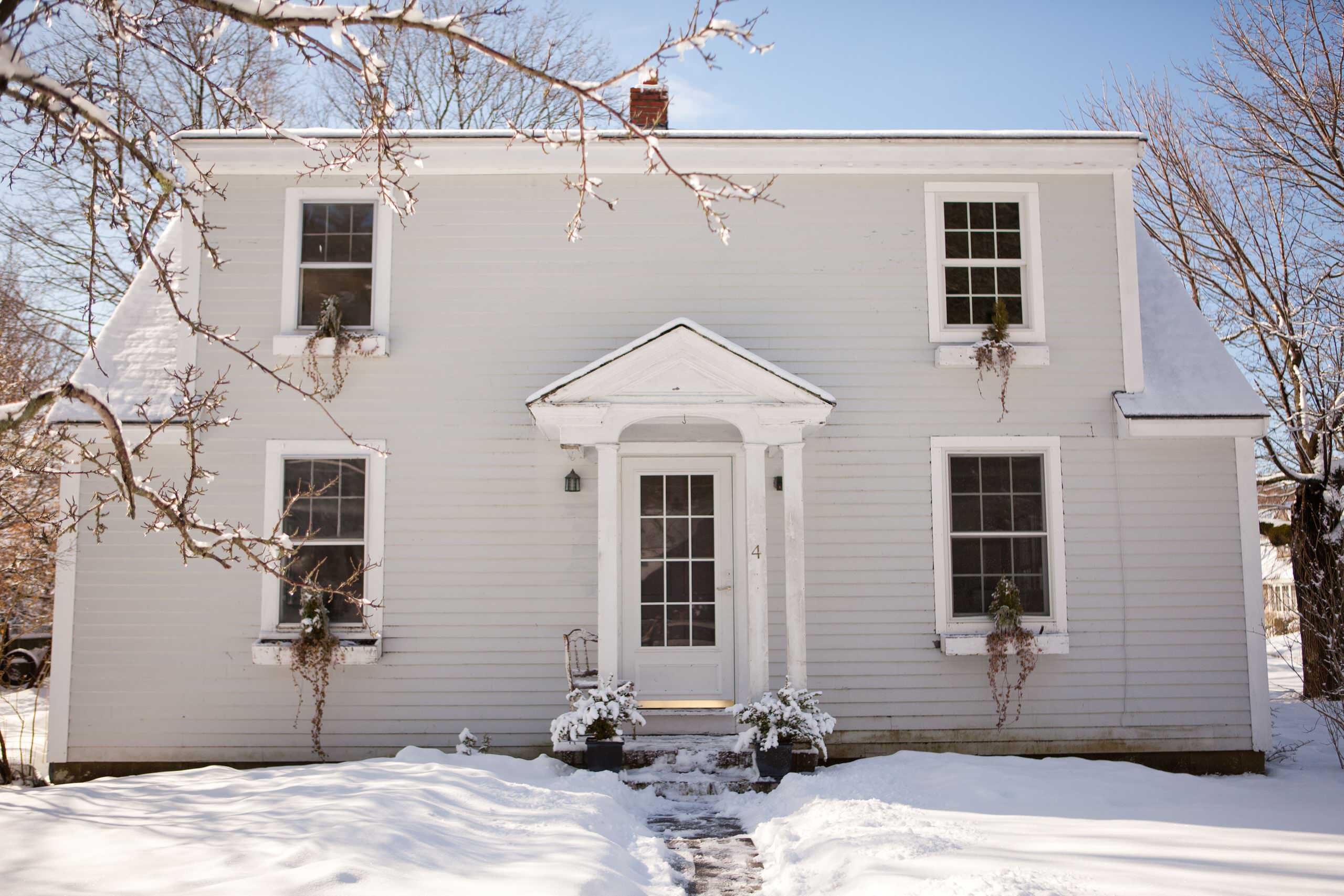 My Houzz: DIY Love Reforms a Dated Cape Ann Home