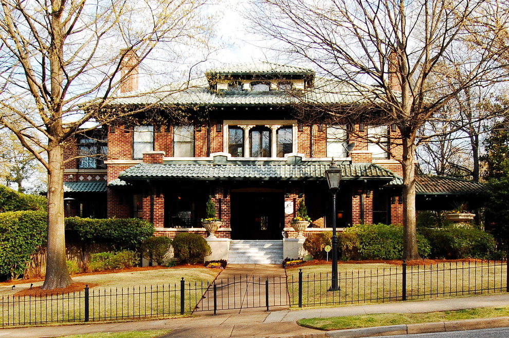 My Houzz: Early 1900s Home blends Traditional Design with Comfort and ...