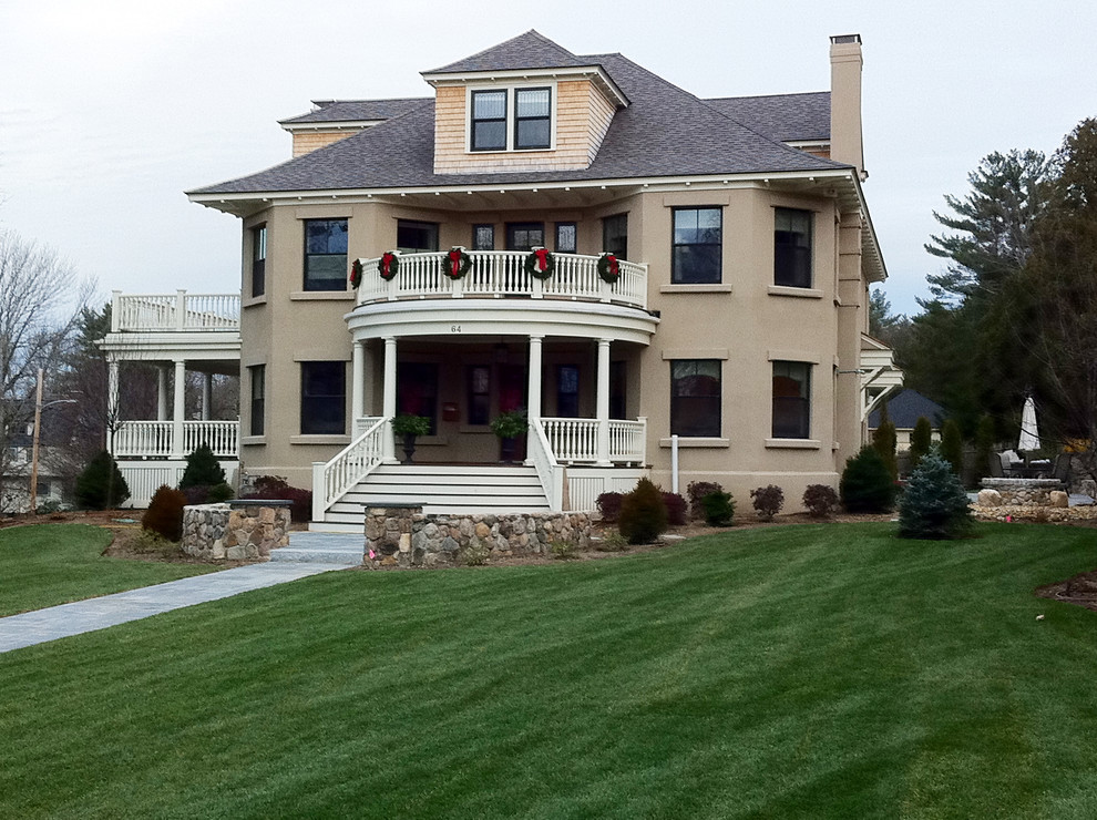 My Houzz: Goodwill and Good Taste in a Grand Colonial - Traditional ...