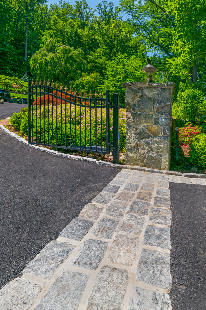 Natural Stone Pillar - Exterior - Wilmington - by DiSabatino ...