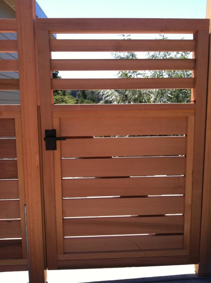 Nero Contemporary Black Gate Lever Latch on Contemporary Cedar Gate ...