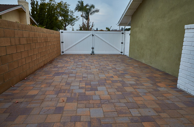 New Driveway Pavers and Patio Pavers Project - Traditional - House ...