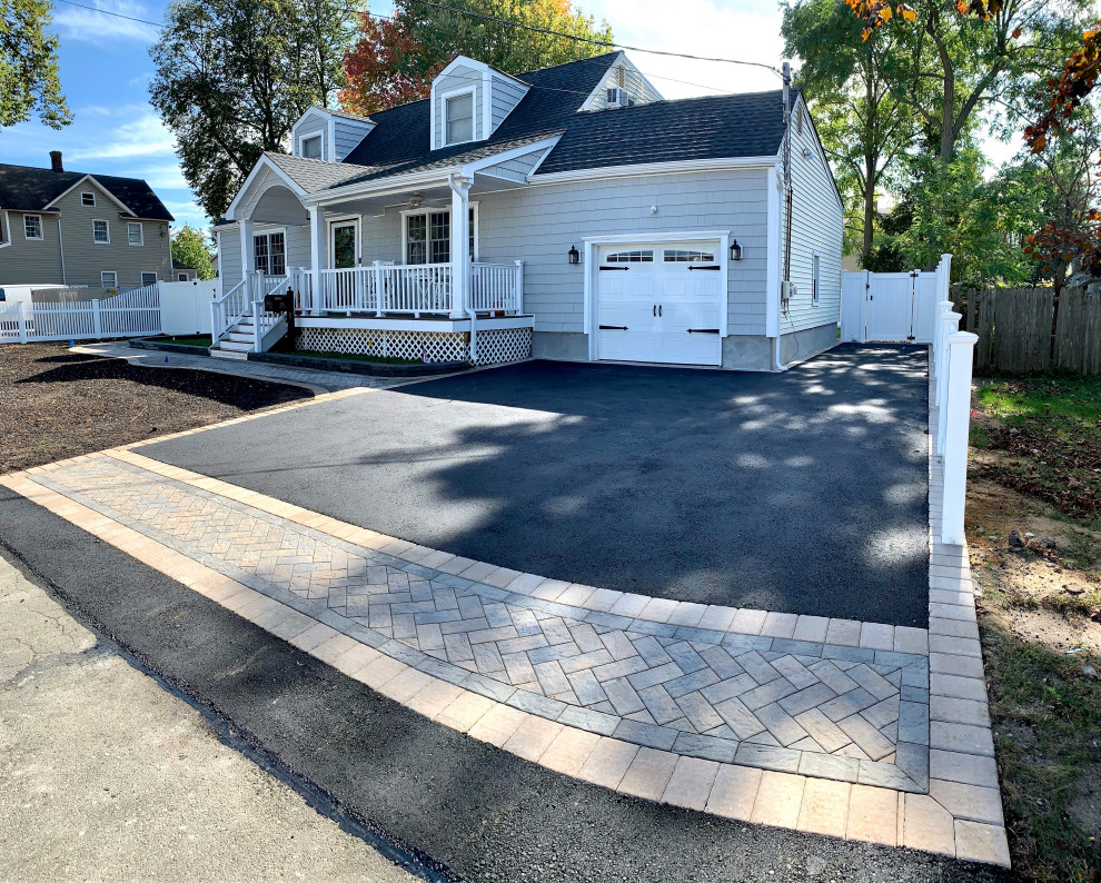 New Driveway with Cambridge Pavers and Asphalt - Lindenhurst, NY 11757 ...