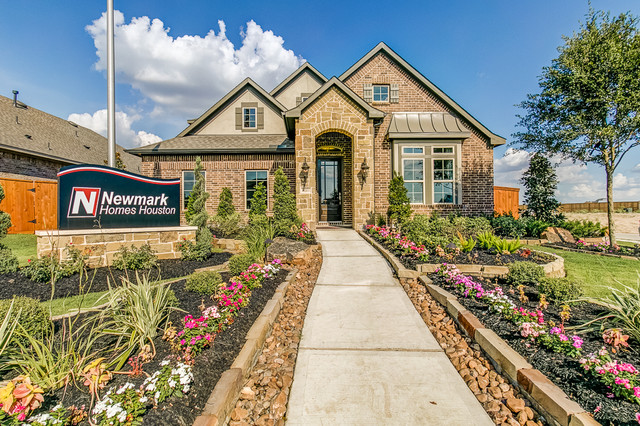 Newmark Homes - Elevation - Craftsman - Exterior - Houston - by Newmark ...