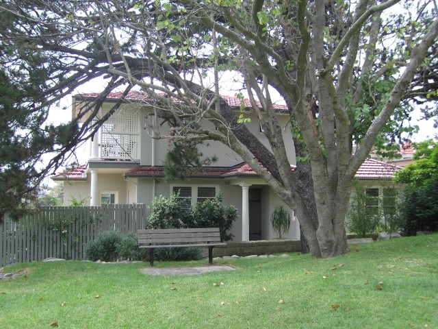 Northbridge House 1 - Traditional - Exterior - Sydney - by Melissa ...