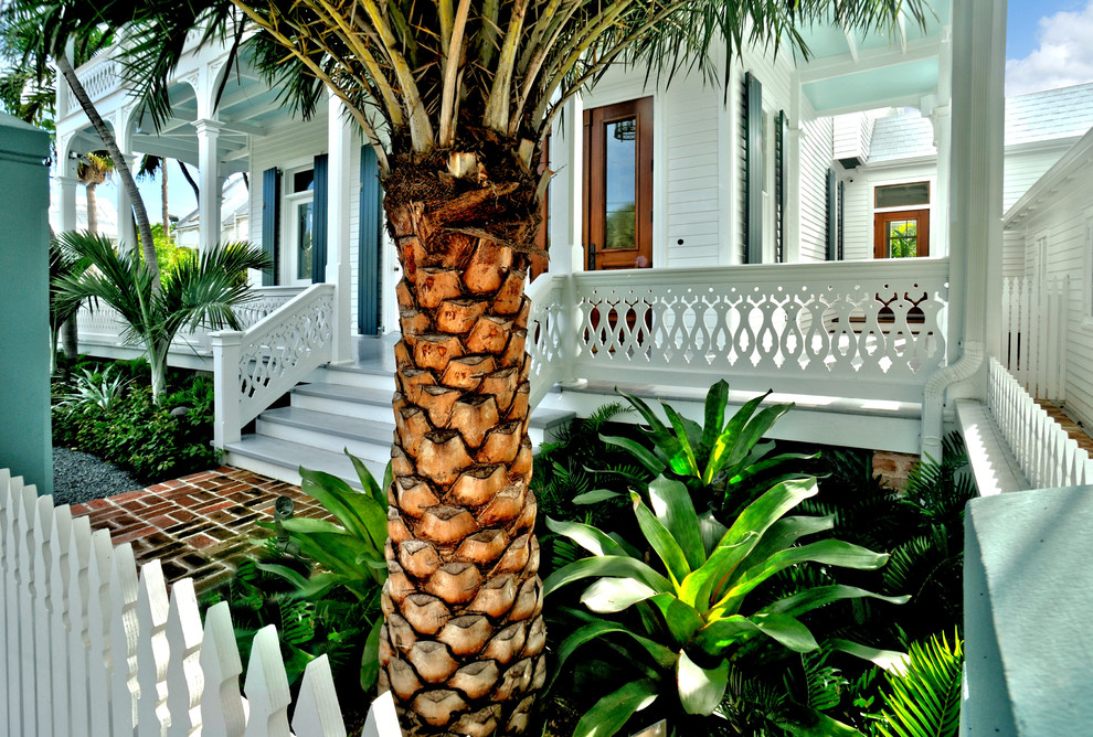 Old Town Key West - Contemporary - Exterior - Miami - by Bender ...