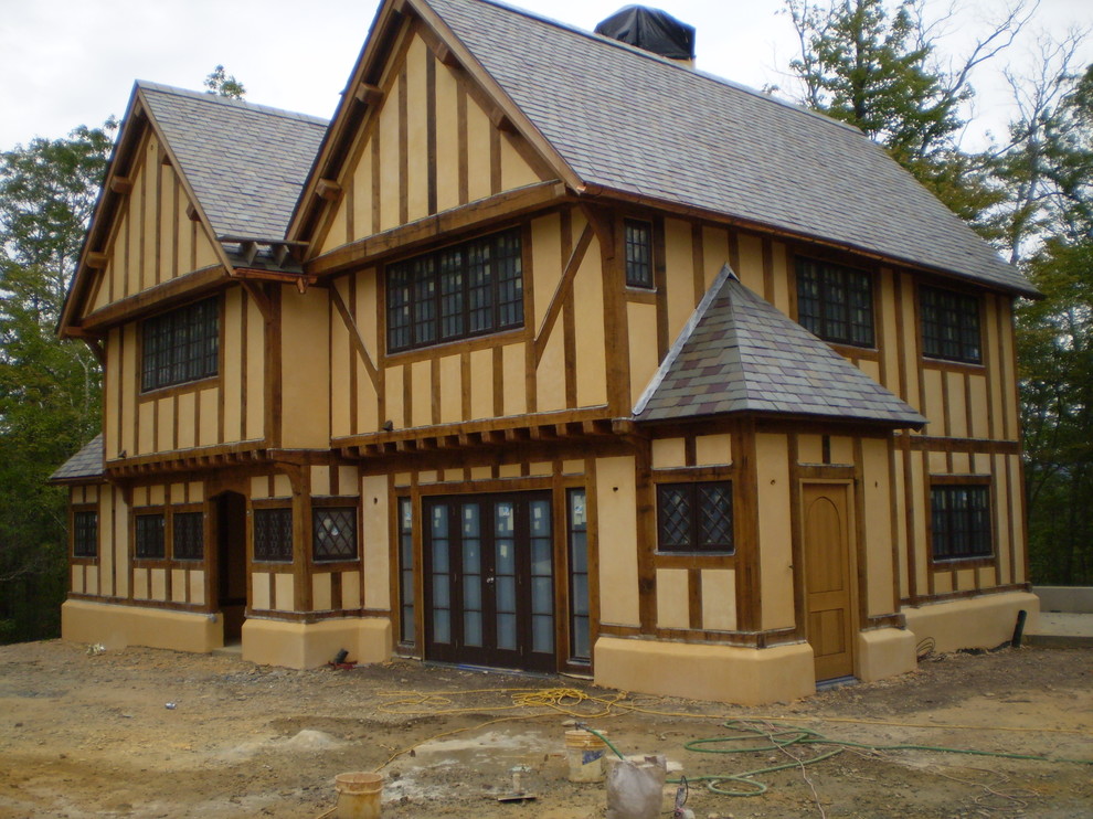 "Old World Meets New..." : A Green Traditional English Timber Frame ...