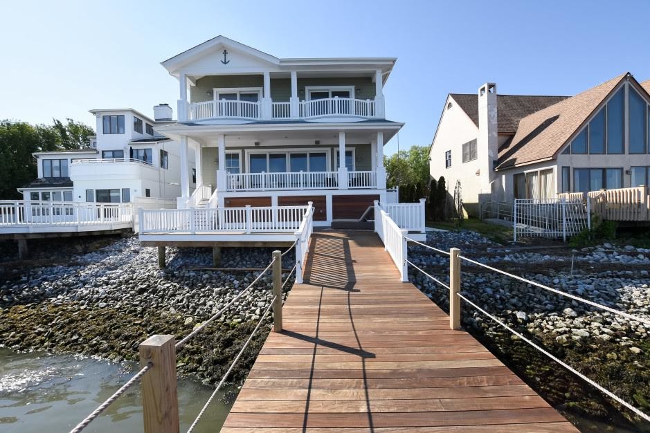 Our Work - Bord de Mer - Façade - Philadelphie - par Peruto Bayfront ...