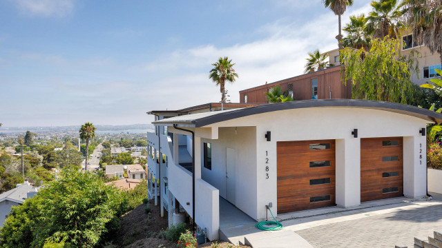 Pacific Beach Split Level - Modern - Häuser - San Diego - von Jantz ...