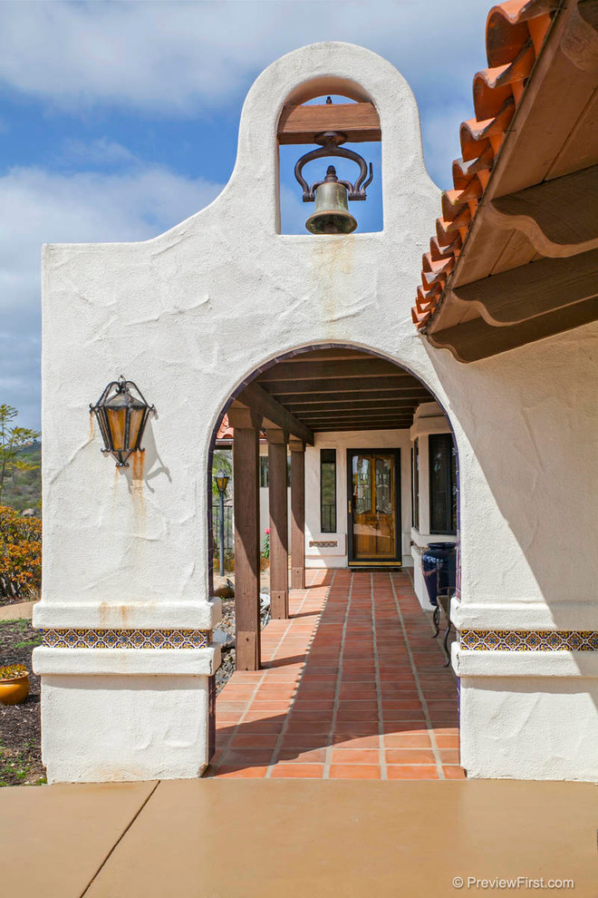 Roots of Style: Mission