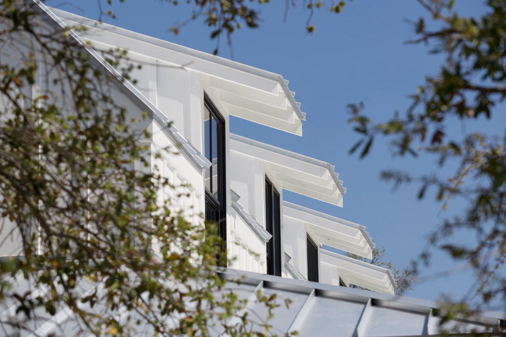 Pendleton Farm - Farmhouse - Exterior - Austin - by Cuppett Kilpatrick ...