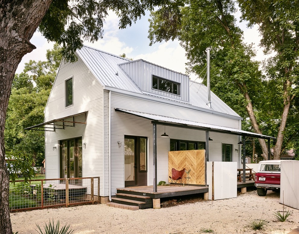 Perfect Wall House - Rauser Design - Farmhouse - Exterior - Austin - by ...