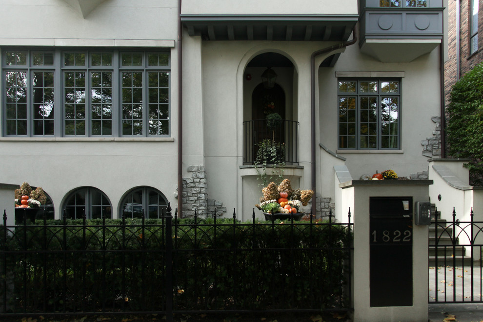 Photo Tour: Chicago Neighborhoods Dress Up for Fall - Traditional ...