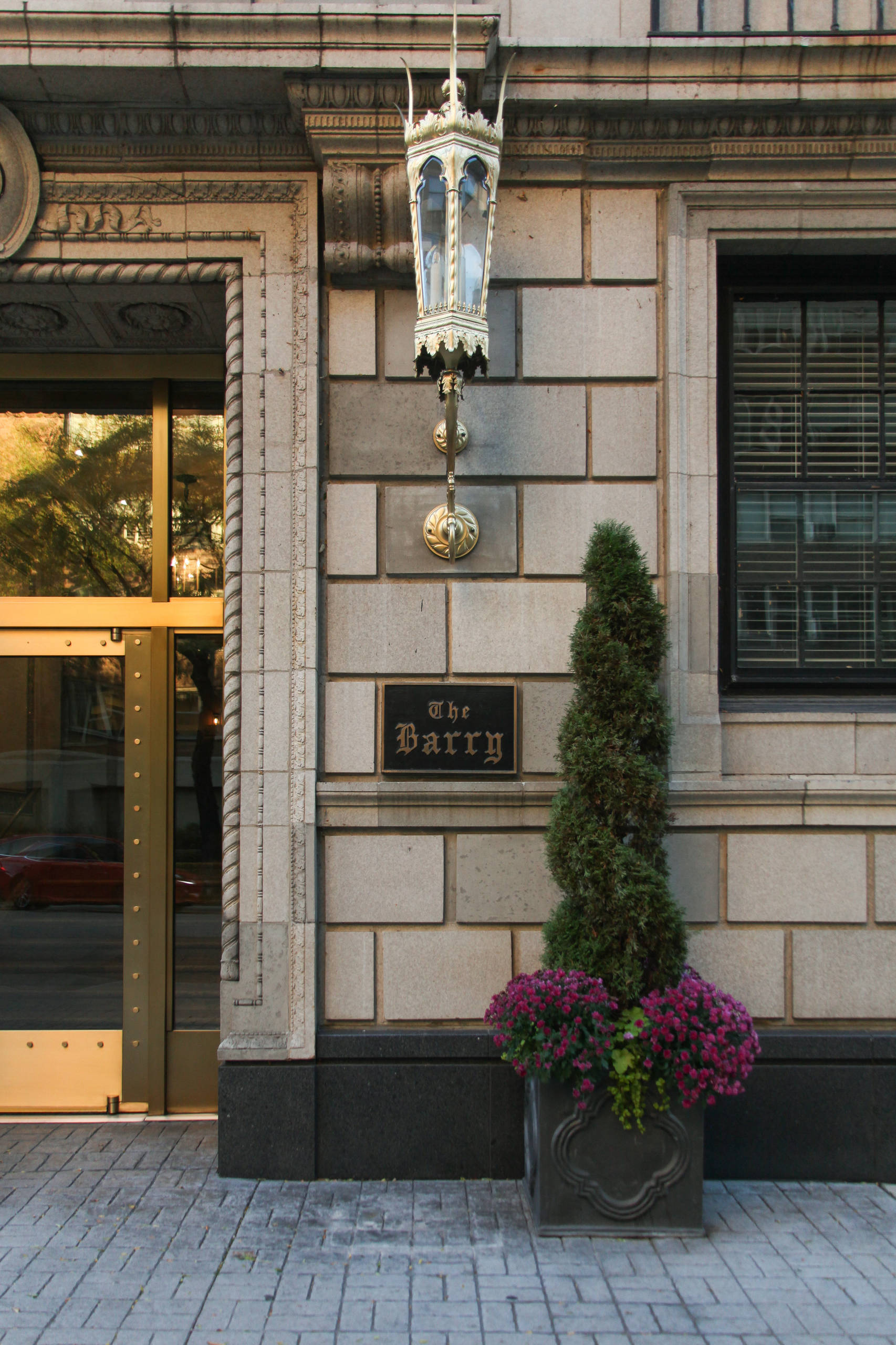 Photo Tour: Chicago Neighborhoods Dress Up for Fall