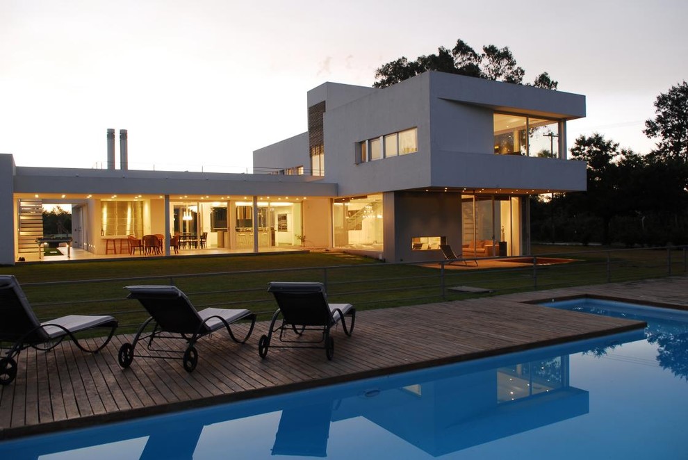 Pilar House - Modern - Exterior - Other - by Vanguarda Arquitectos | Houzz