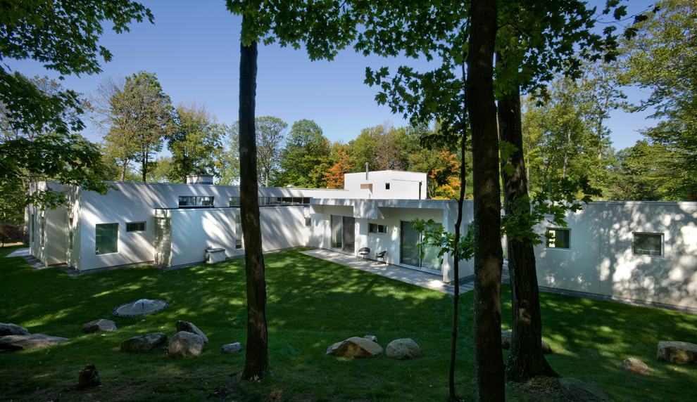 Pound Ridge House - Modern - Exterior - New York - by Ruth Gyuse ...