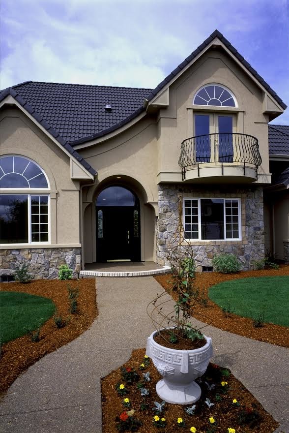 Pristine Residential Exterior Paint Projects - Transitional - Exterior ...