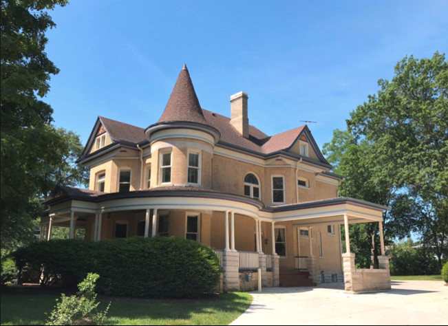 Queen Anne Victorian, Fairfield, Iowa - Victorian - Exterior - St Louis ...