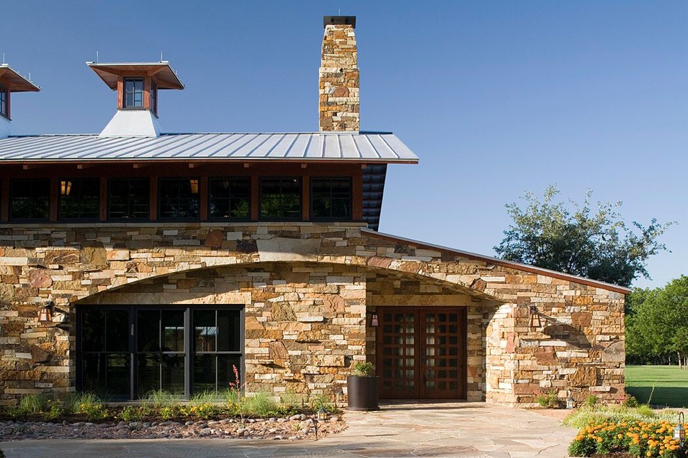 Ranch House - Rustic - Exterior - Austin - by Foursquare Builders | Houzz