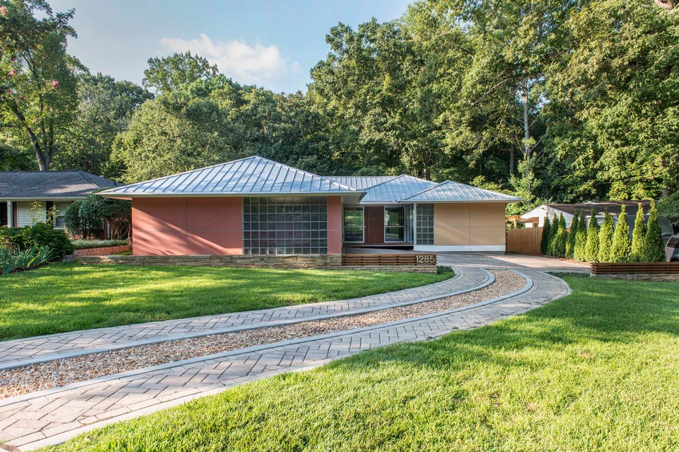 Ranch Style Redux - House Exterior - Atlanta - by Robert M. Cain ...