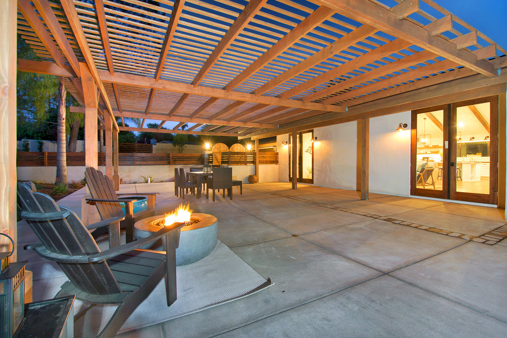 Rancho Santa Fe Ranch House - Rustic - Patio - San Diego - by Kim Gatto ...