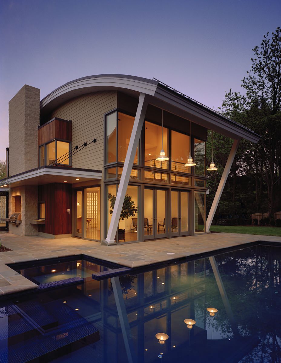 Modern House Design Curved Roof The House Greets Visitors With Its