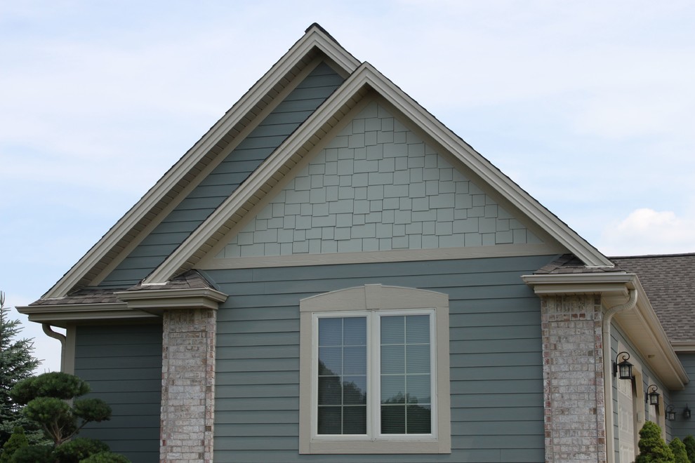 Random - Transitional - Exterior - Milwaukee - by Larson's Building ...