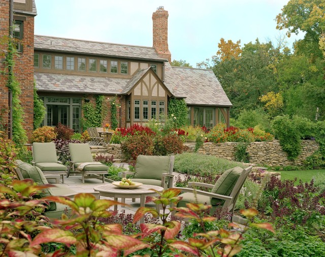 Rear Terrace & Garden - Estilo Craftsman - Fachada - St Louis - de Gunn ...