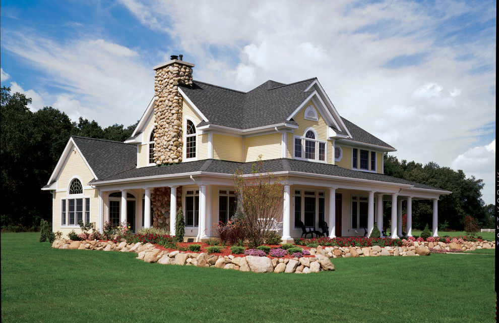 Restoration Classic™ Vinyl Siding - Traditional - Exterior ...