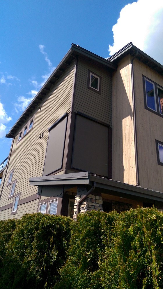 Retractable Awnings, Solar Shades & Screens - Contemporary - Exterior ...