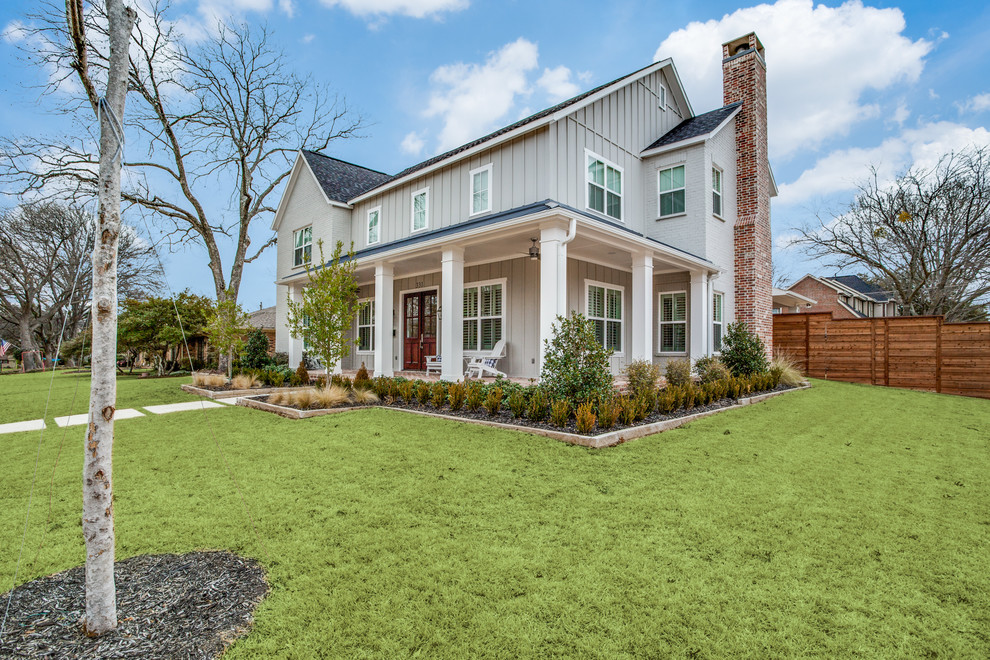 Ridge Crest Farmhouse - Country - House Exterior - Dallas - by Shaddock ...